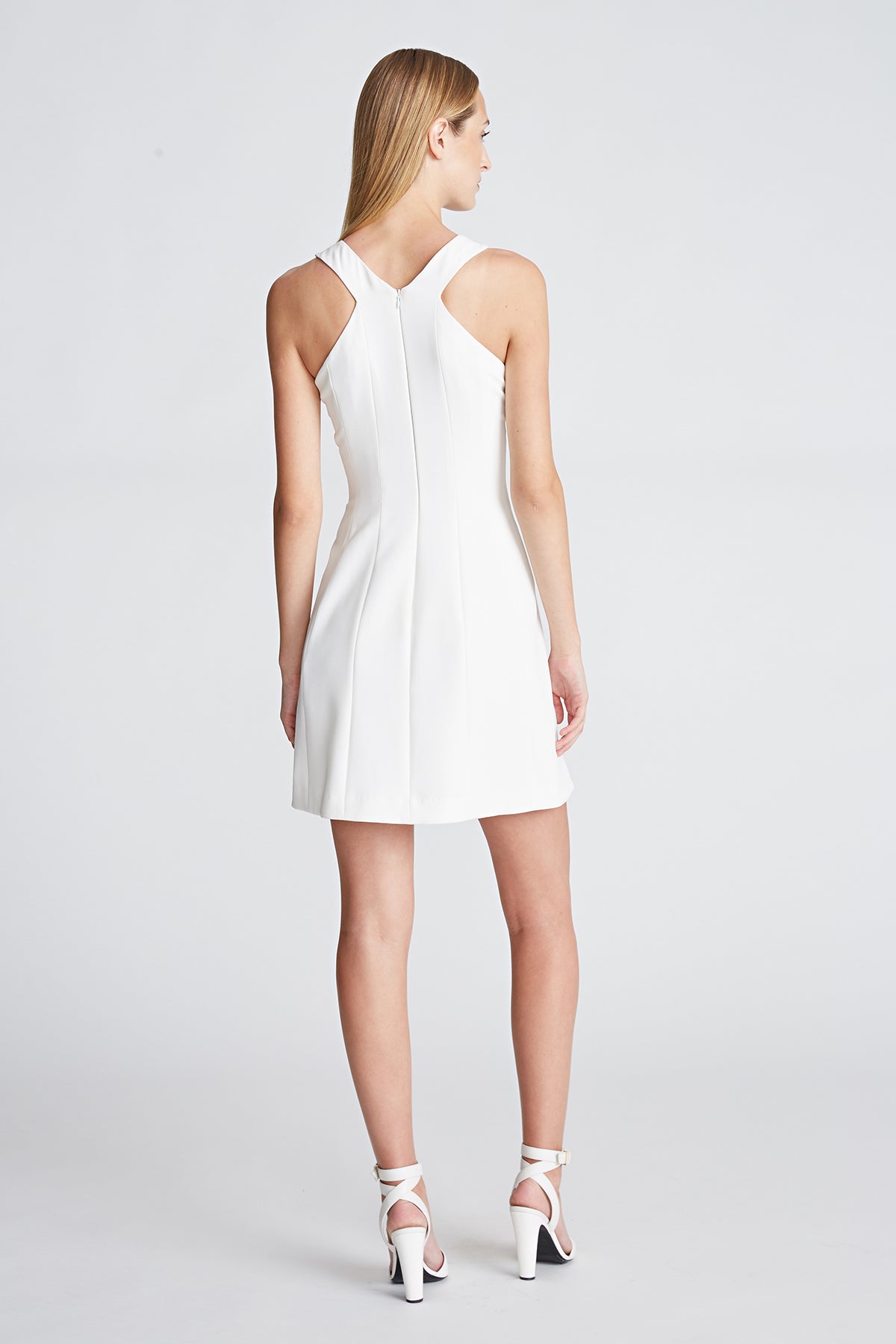 Alani Dress In Stretch Crepe – Halston